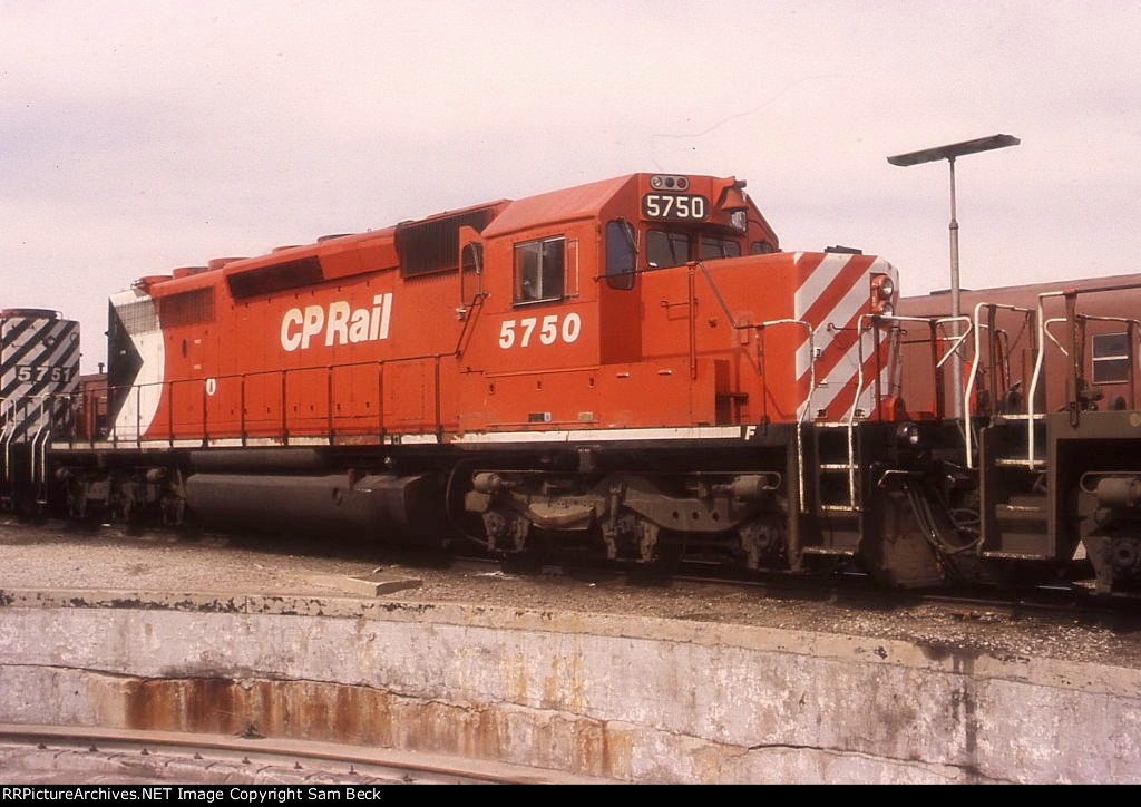 CP 5750--SD40-2